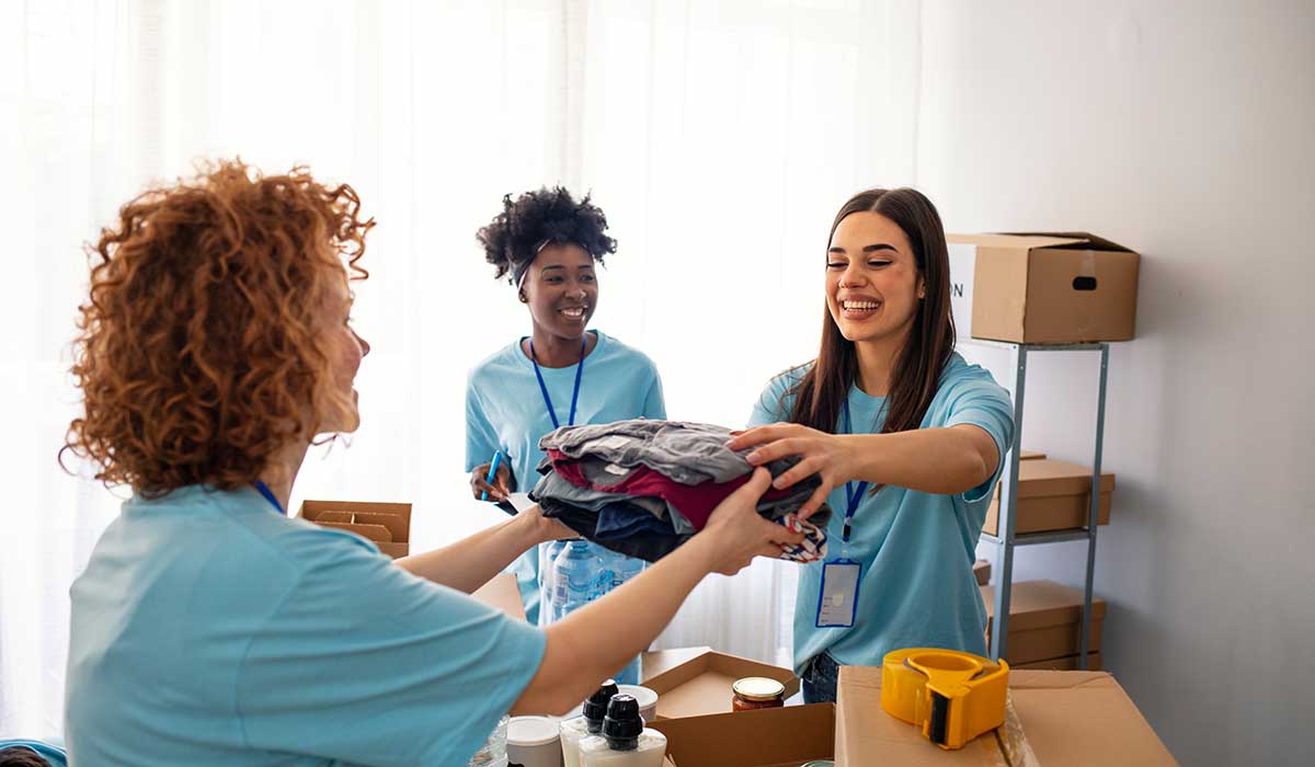 5 Clever Ways Small Businesses Can Give Back Locally